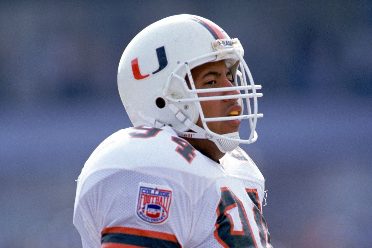 Biografi Dwayne Johnson & 12 Fakta Lengkap Menariknya